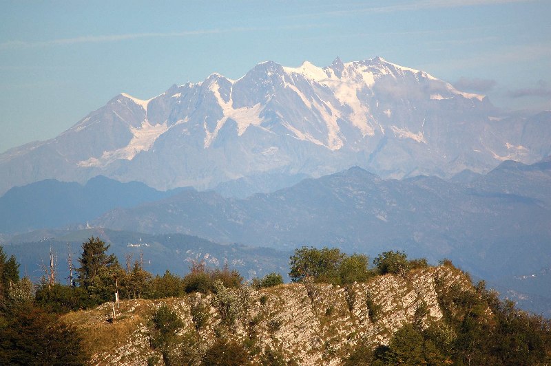 Untitled Document [www.astrogeo.va.it]